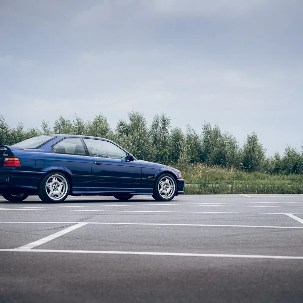 BMW E36 M3 Avusblau | Bergwerff Automotive