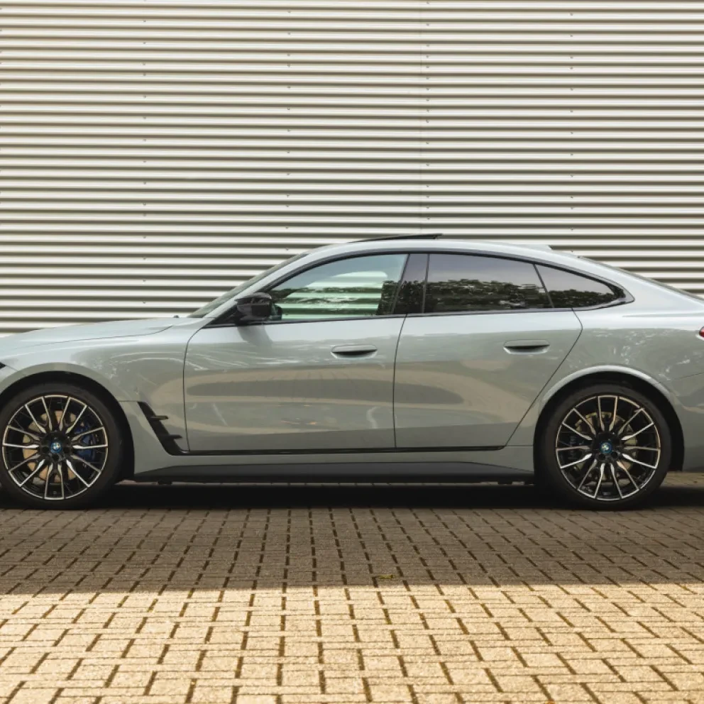 Verkocht: BMW i4 M50 Brooklyn Grau | Bergwerff Automotive